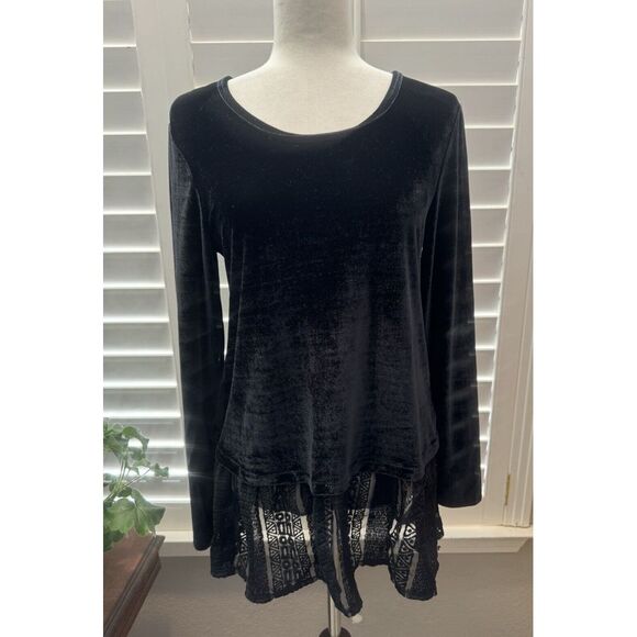 Signature Studio | Tops | Vintage Black Velvet Lace Tunic Top Long Goth ...